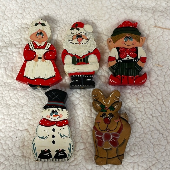 Holiday | Christmas Wooden Figures Set Of Five Santa Mrs Claus Rudolph ...